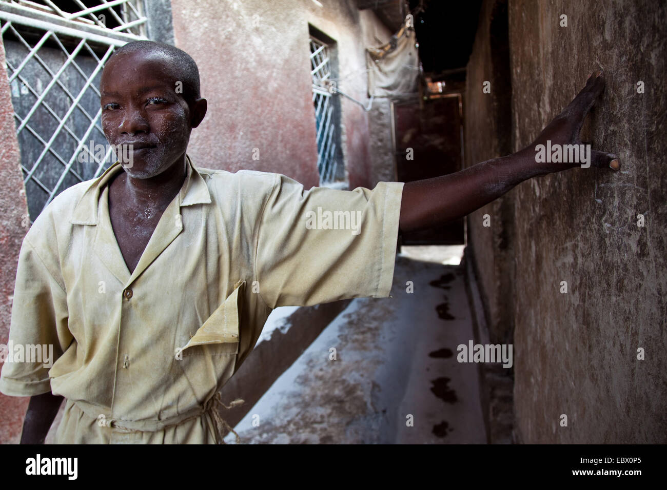 Produces flour from the cassava plant hi-res stock photography and ...