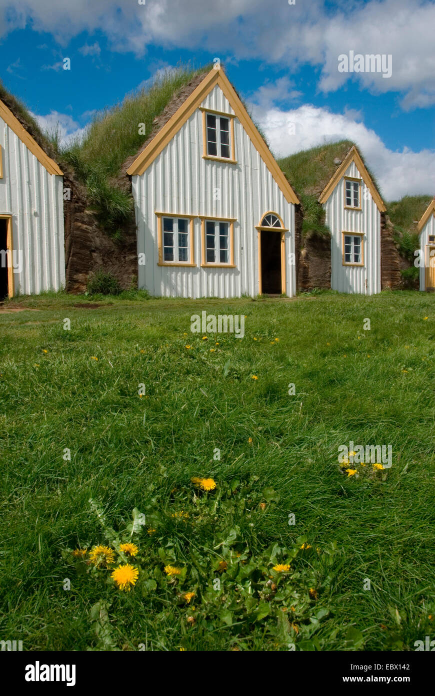 Traditional peat house hi-res stock photography and images - Alamy