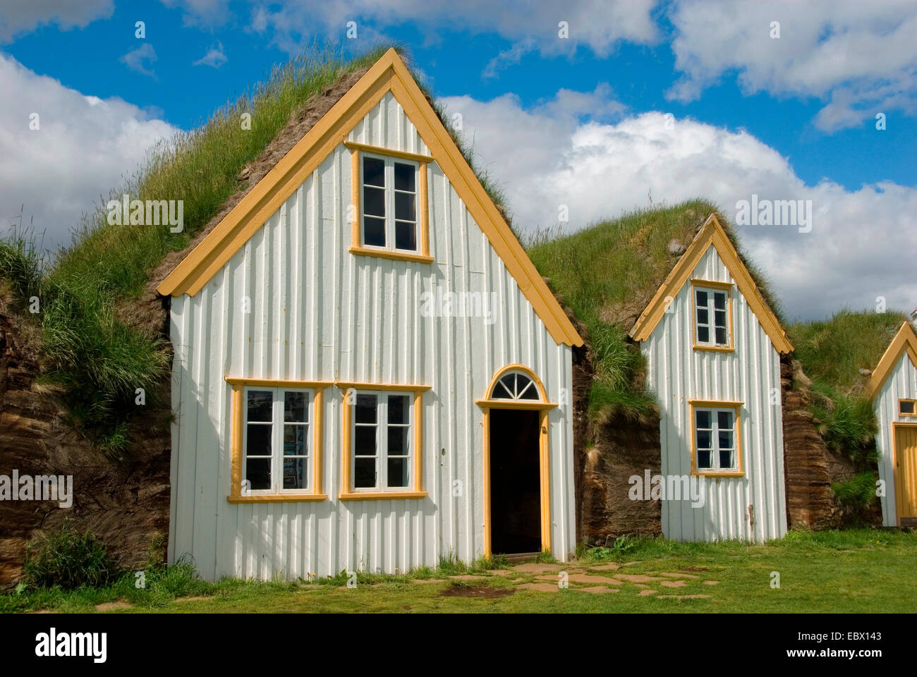 Peat house hi-res stock photography and images - Alamy