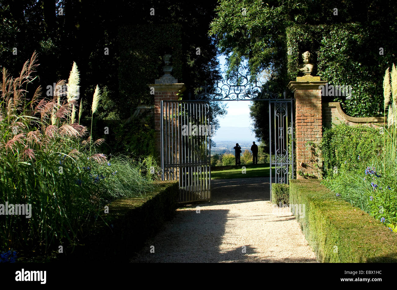 Hidcote manor garden hi-res stock photography and images - Alamy