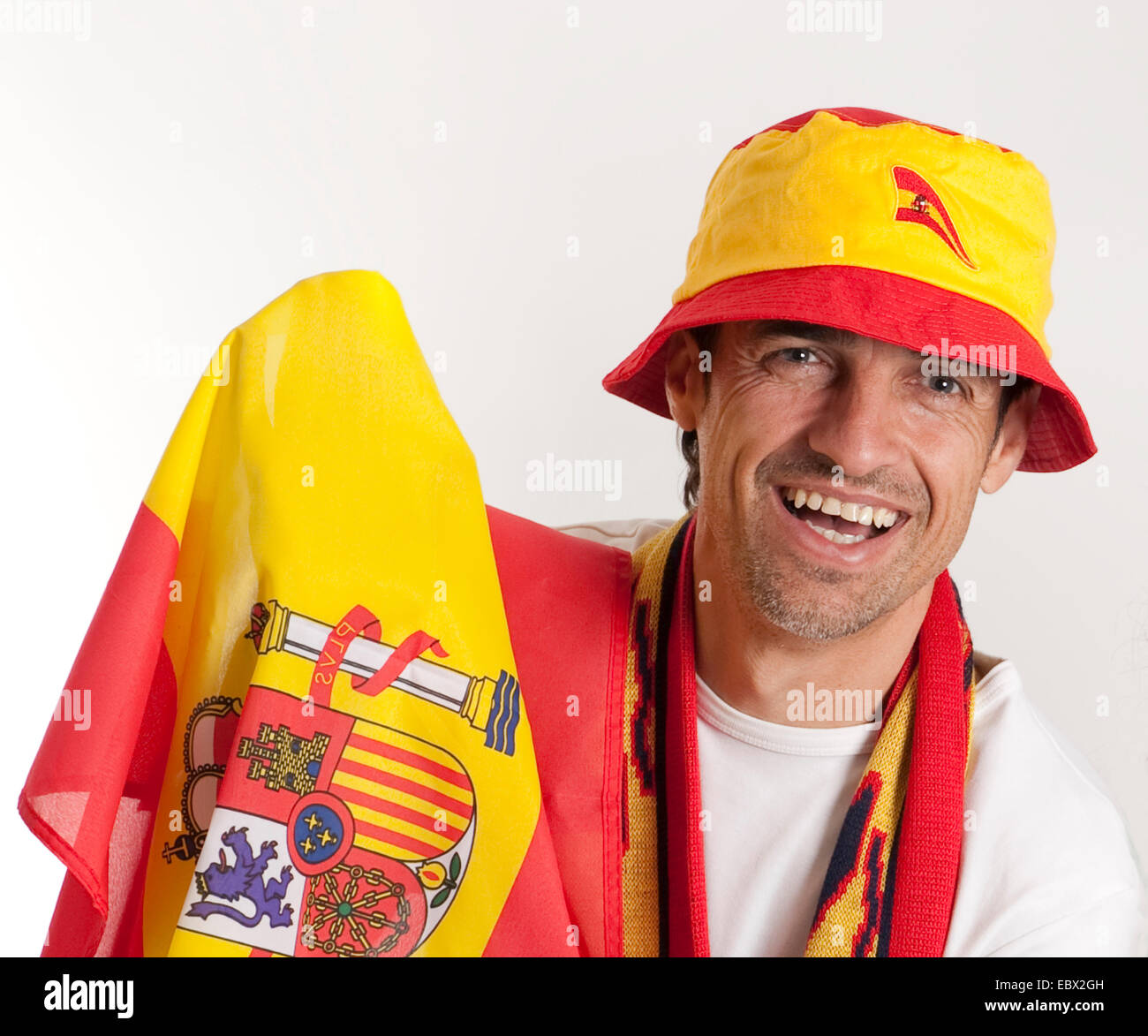 Spanish soccer fans with flag Stock Photo - Alamy