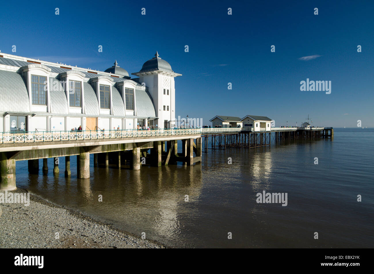 Penarth pier hi-res stock photography and images - Alamy