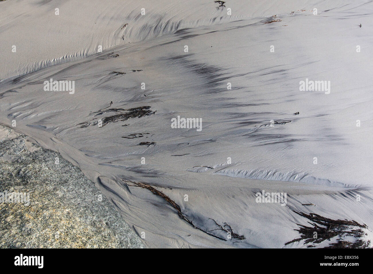 Heavy Minerals On The Beach Stock Photo - Alamy