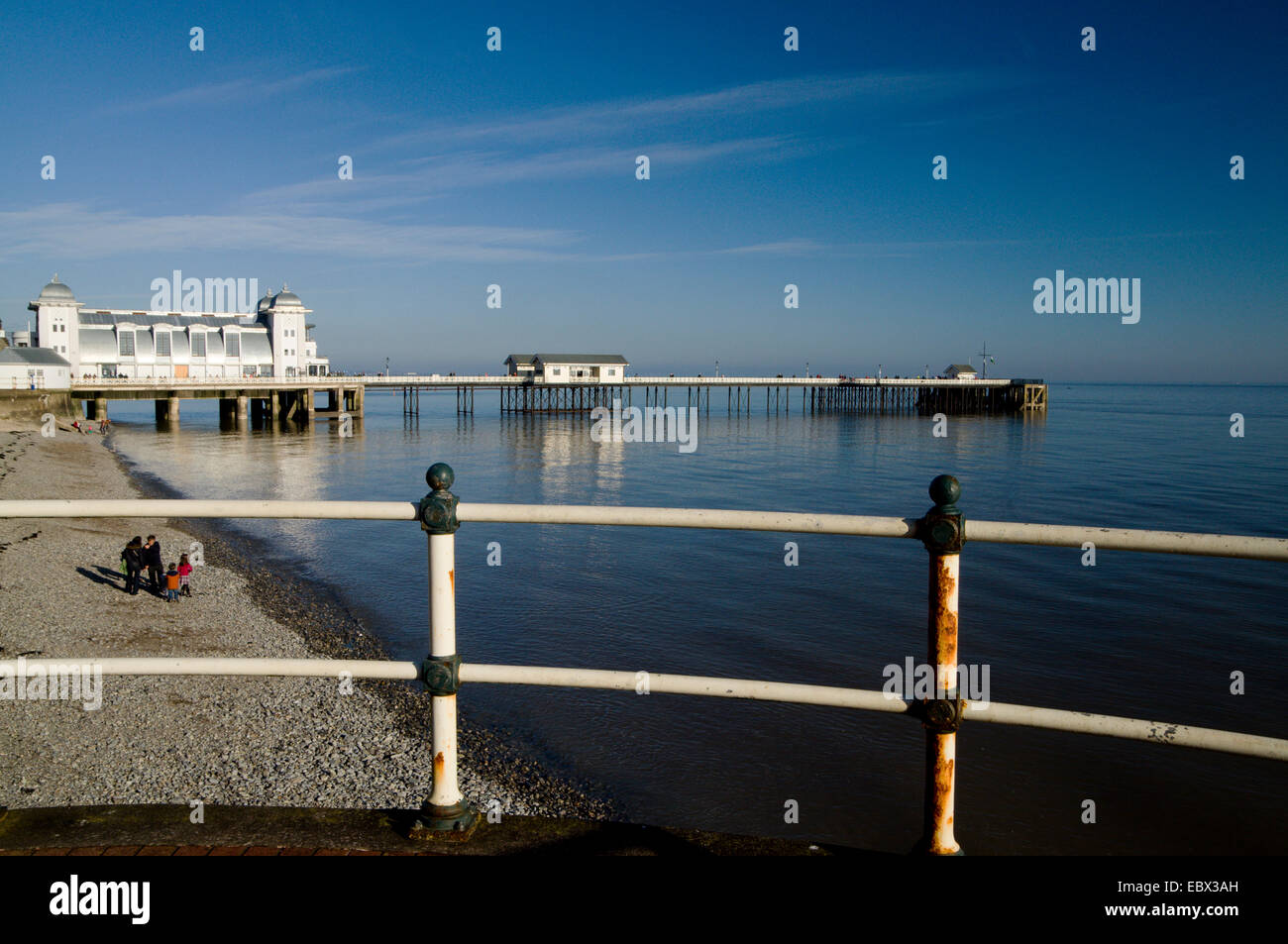 Penarth pier hi-res stock photography and images - Alamy