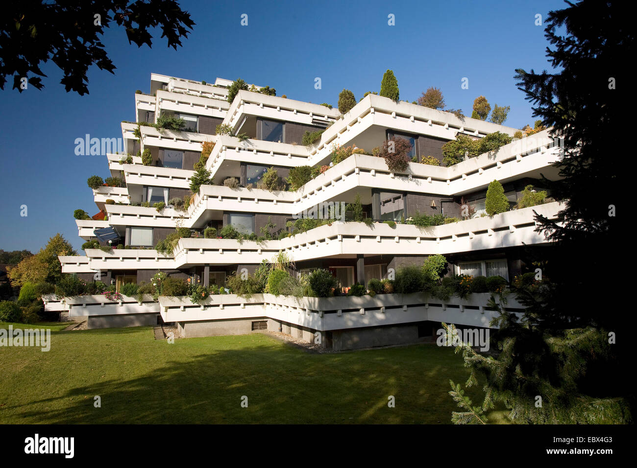 Modern house in germany hi-res stock photography and images - Alamy