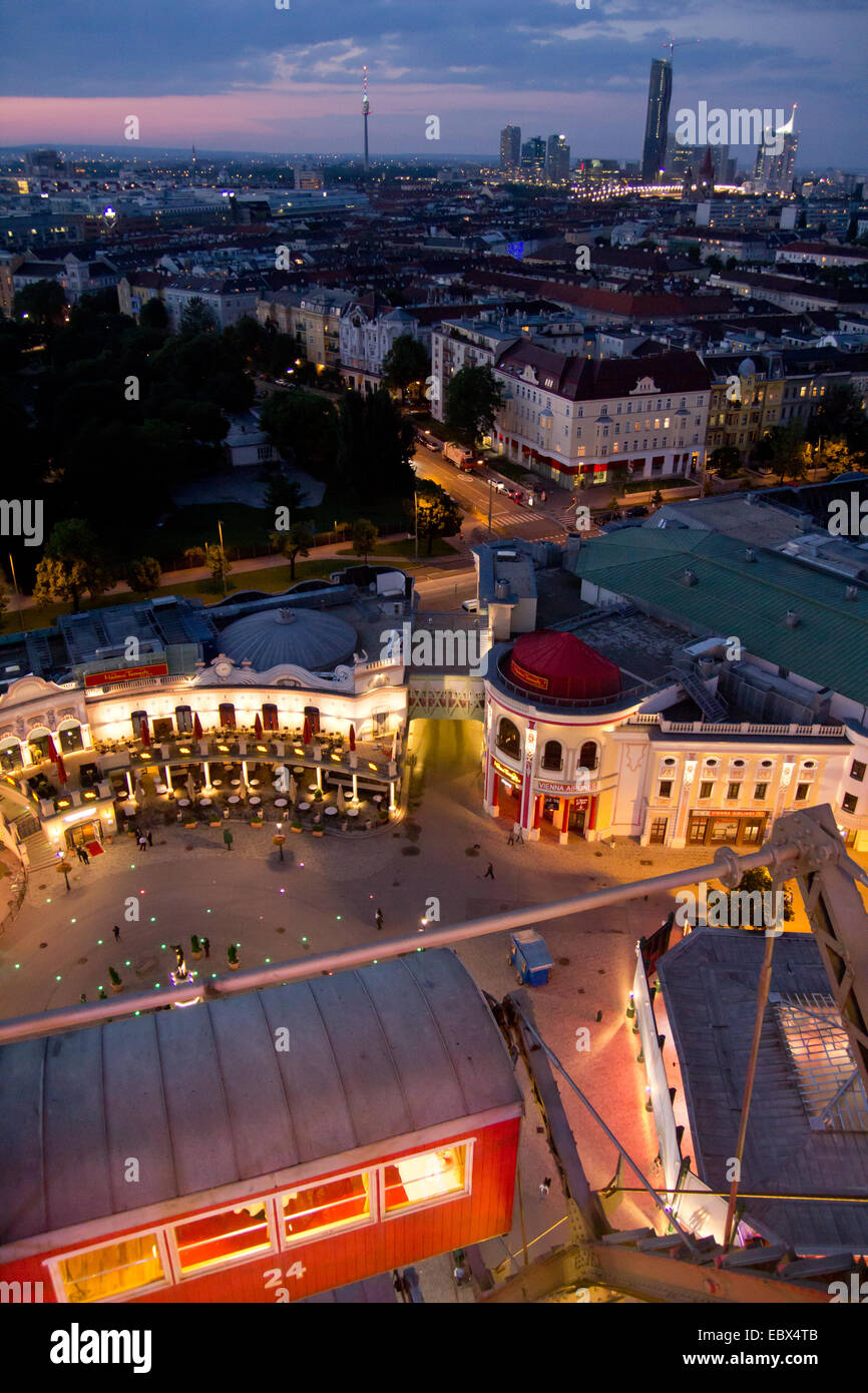 Viennese Giant Ferris Wheel at Night, Vienna Stock Photo - Alamy