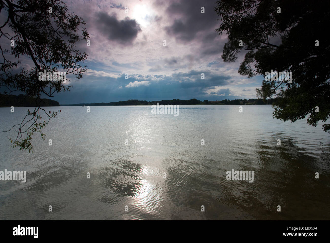 Shimmering drops hi-res stock photography and images - Alamy