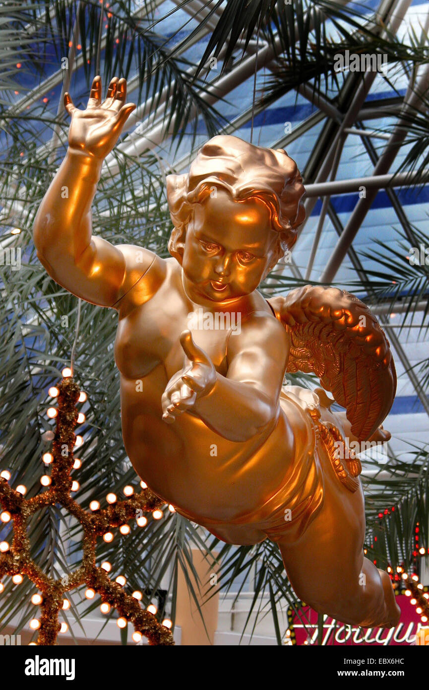 Upper shopping malls hi-res stock photography and images - Alamy