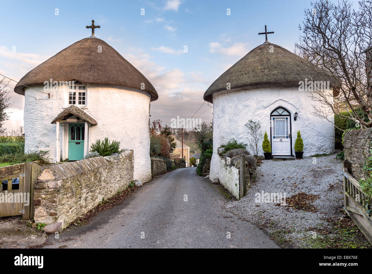 Beautiful thatched round houses at Veryan on the Roseland peninsular in ...