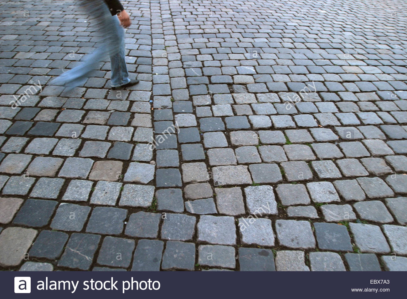 Moving Pavement Stock Photos & Moving Pavement Stock Images - Alamy