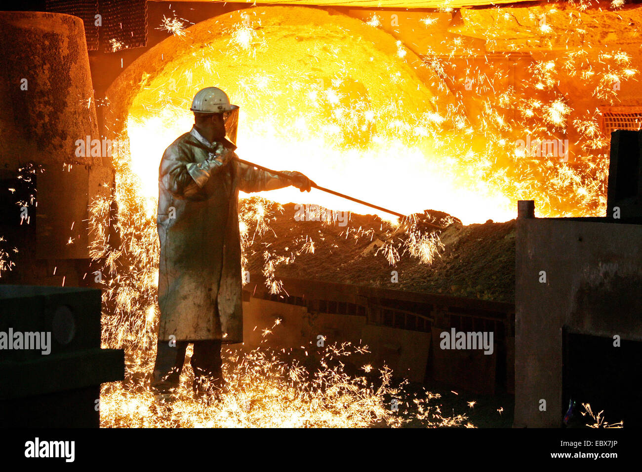 Man blast furnace hi-res stock photography and images - Alamy