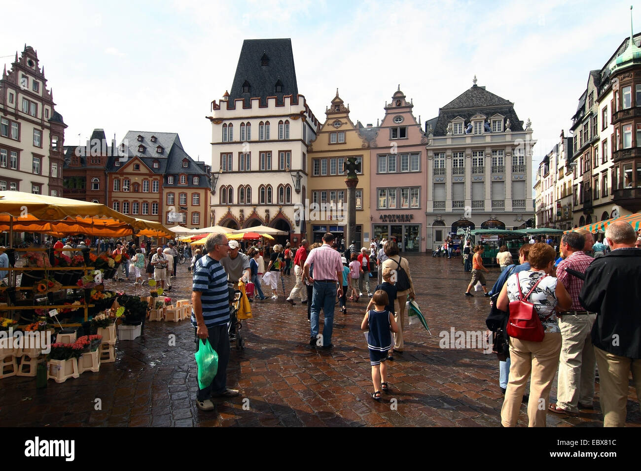 people on the market in Trier, Germany, Rhineland-Palatinate Stock ...