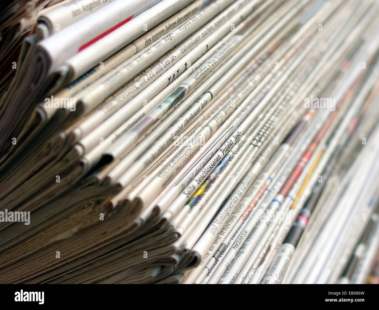 newspaper pile, waste paper Stock Photo - Alamy