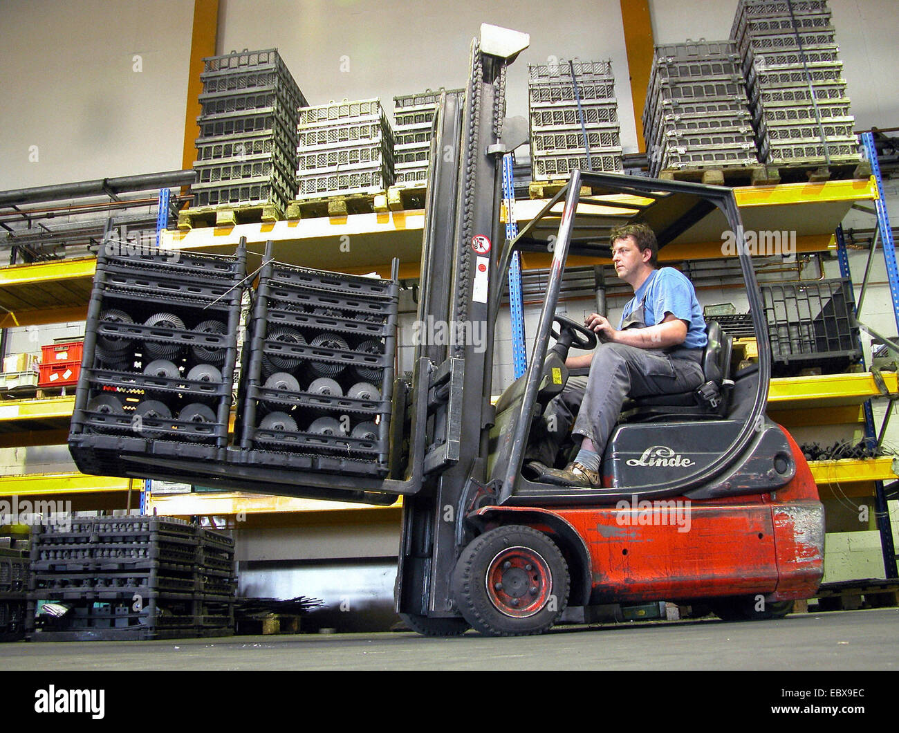 Forklift truck hi-res stock photography and images - Alamy