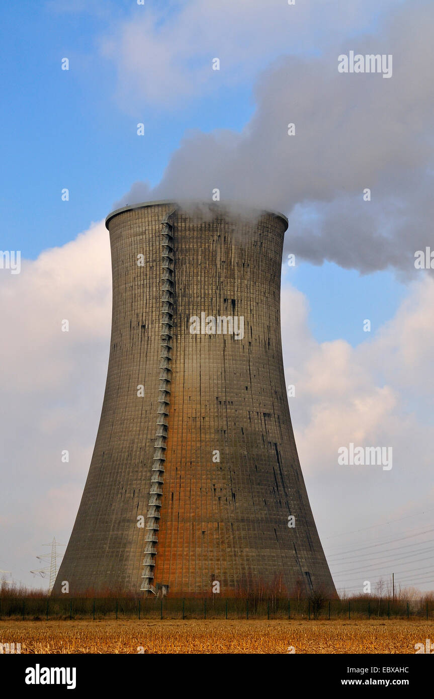 Cooling tower power plant hi-res stock photography and images - Alamy