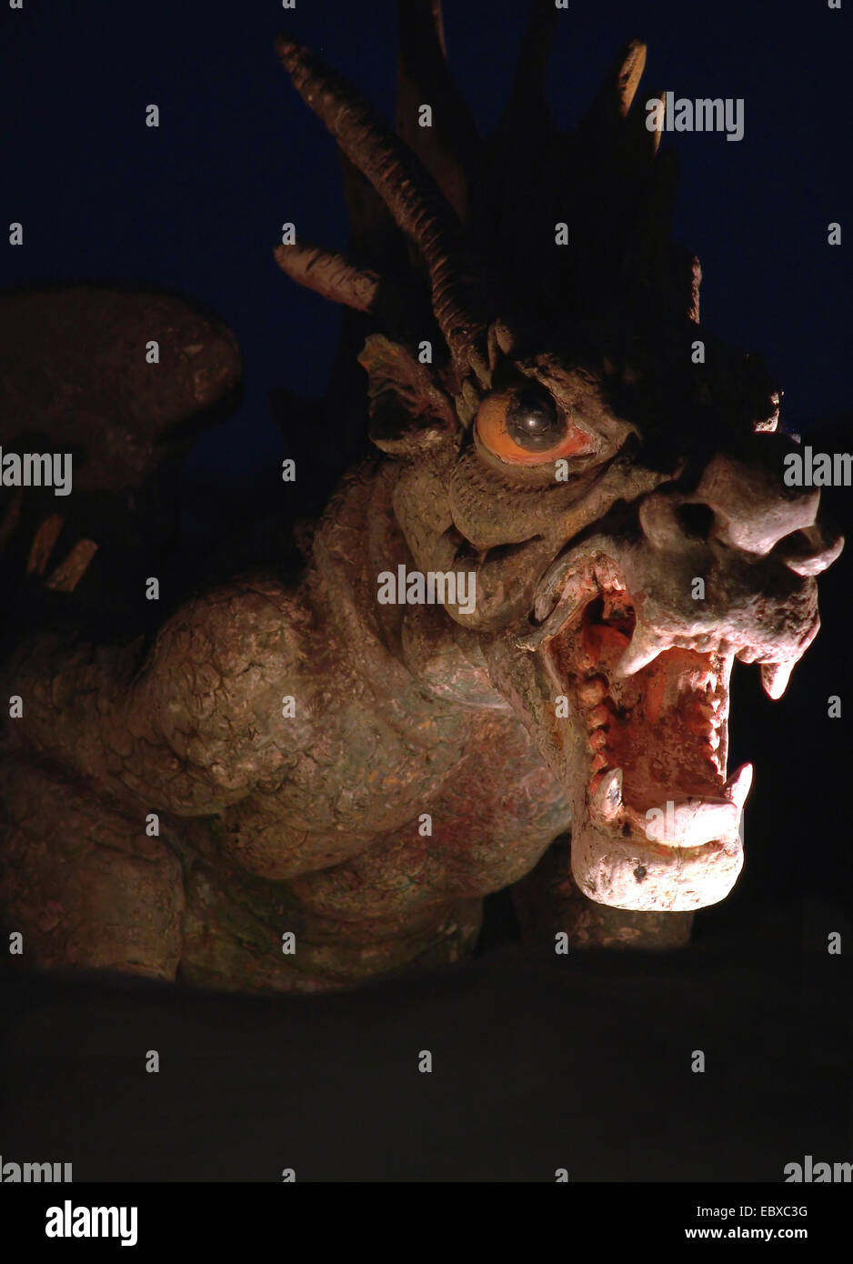 Dragon statue sentosa island singapore hi-res stock photography and ...