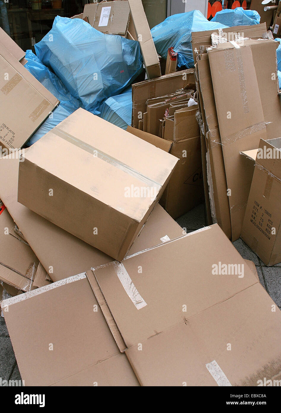 Old cardboard hi-res stock photography and images - Alamy
