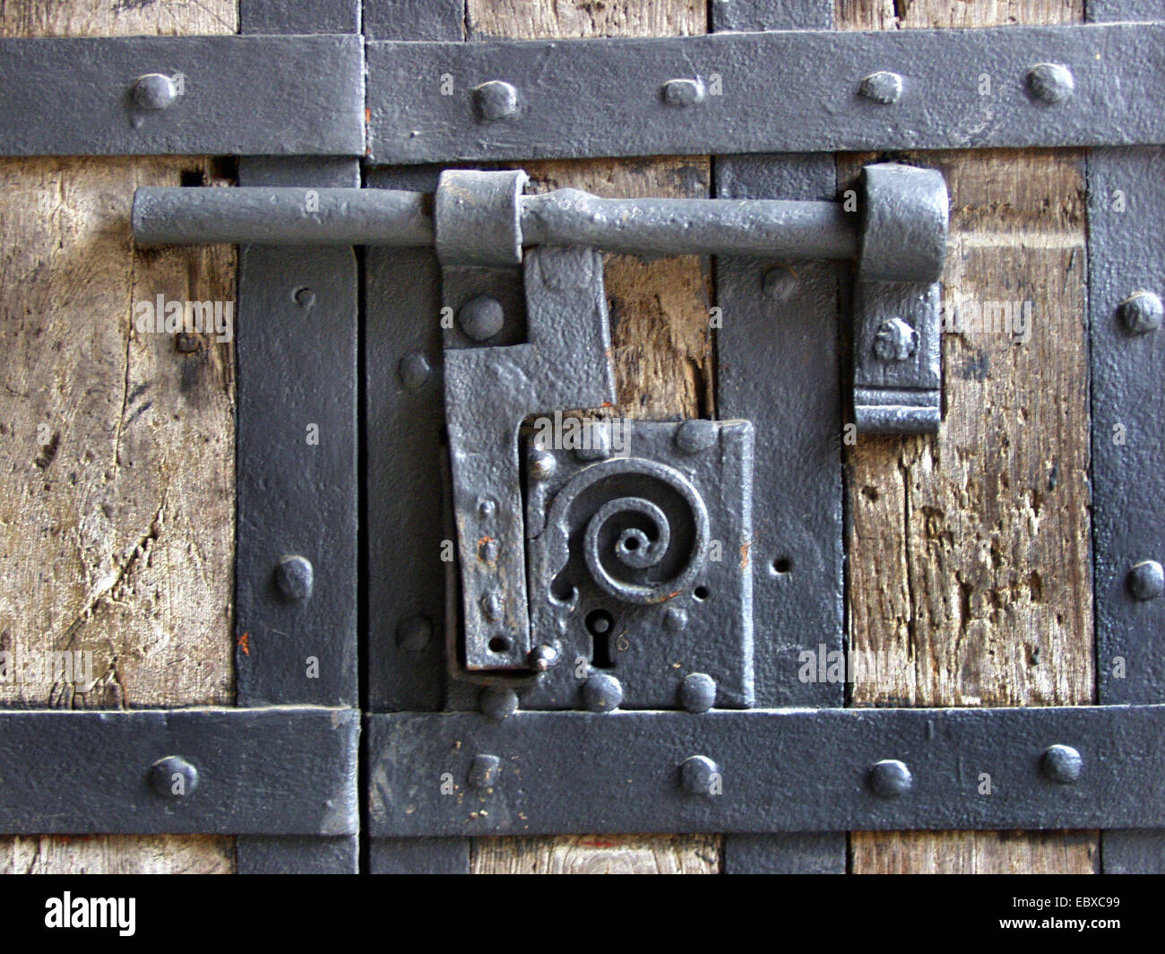 Door closer hi-res stock photography and images - Alamy