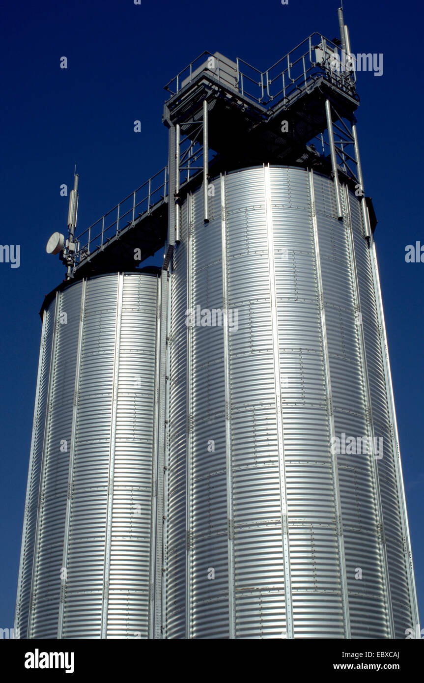 grain silos on a farm, Germany, Bavaria, Hallbergmoos, Goldach Stock ...