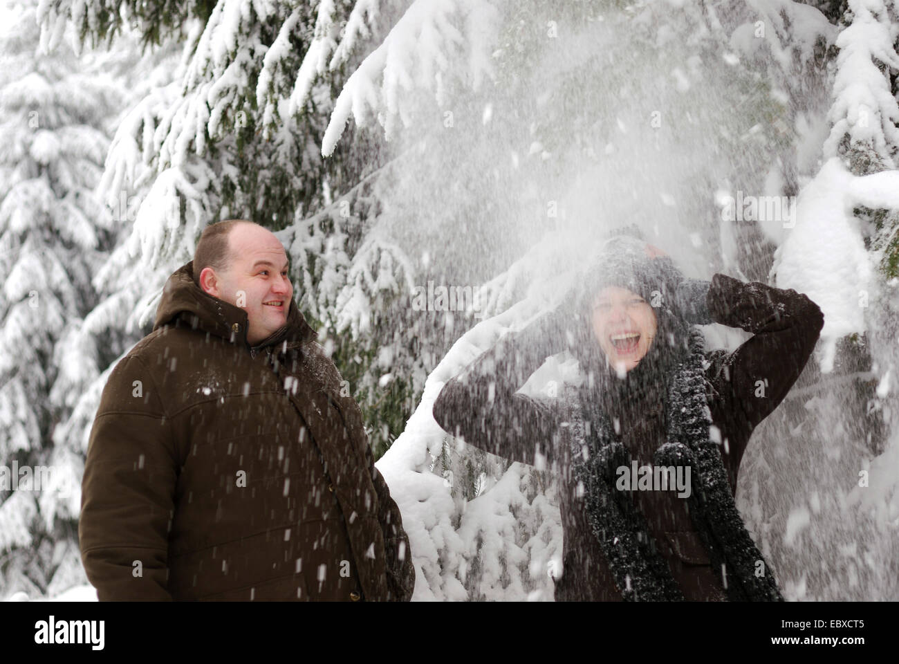 married couple in snow Stock Photo - Alamy