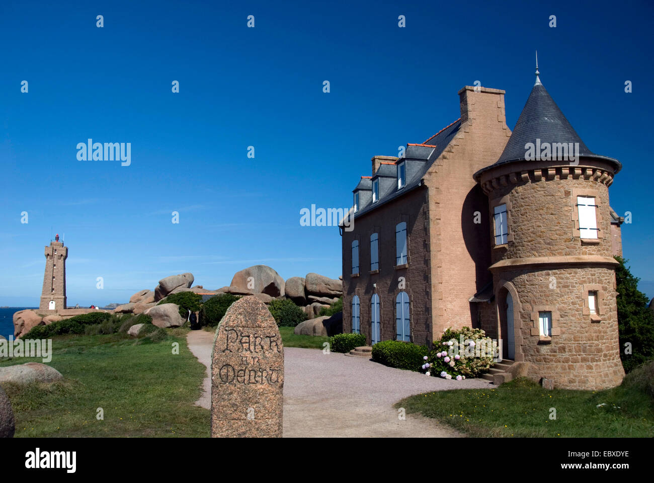 Phare de ploumanach lighthouse hi-res stock photography and images - Alamy
