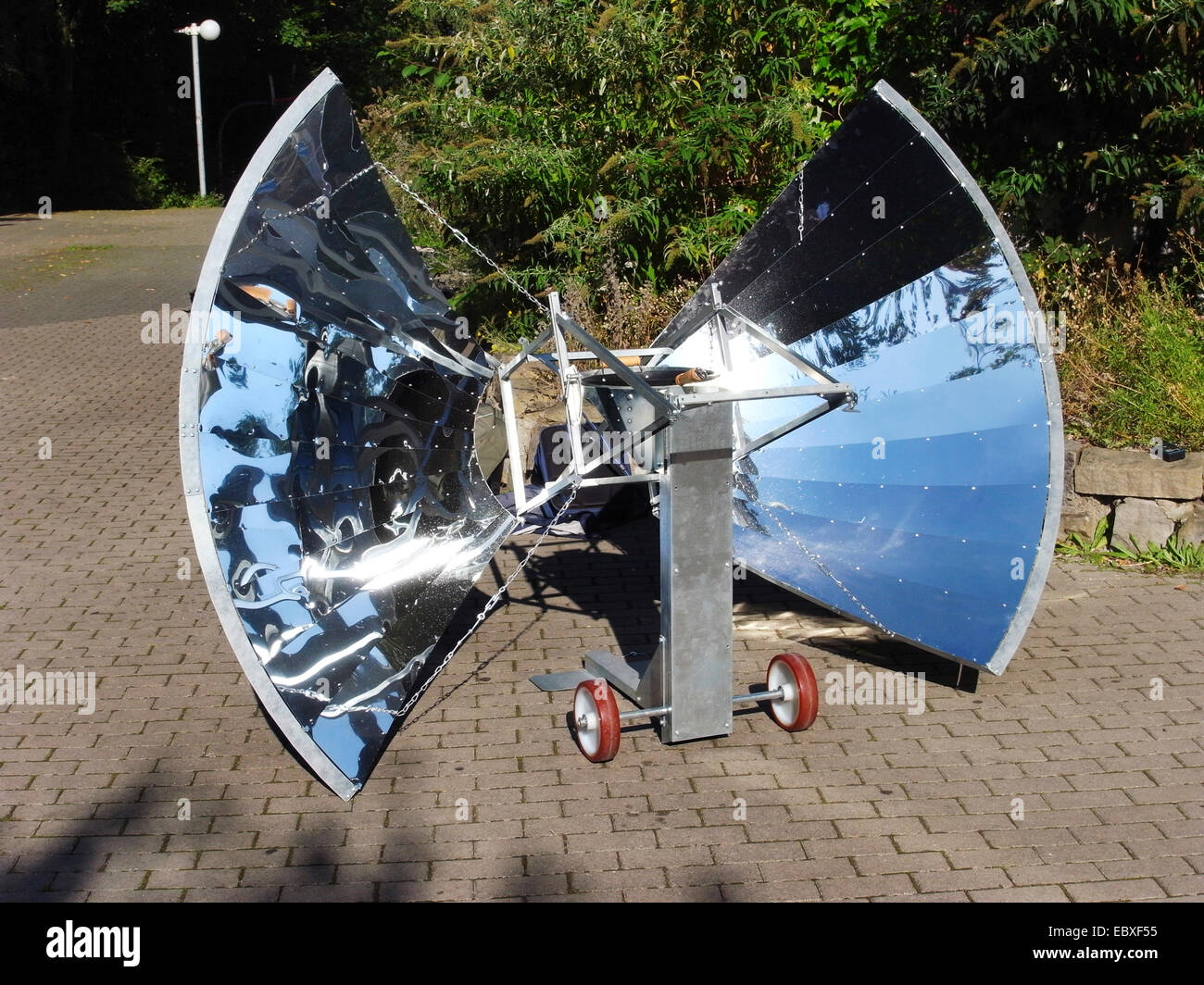 Solarcookers hi-res stock photography and images - Alamy