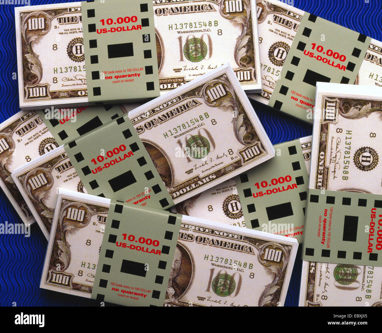 Wads of notes hi-res stock photography and images - Alamy