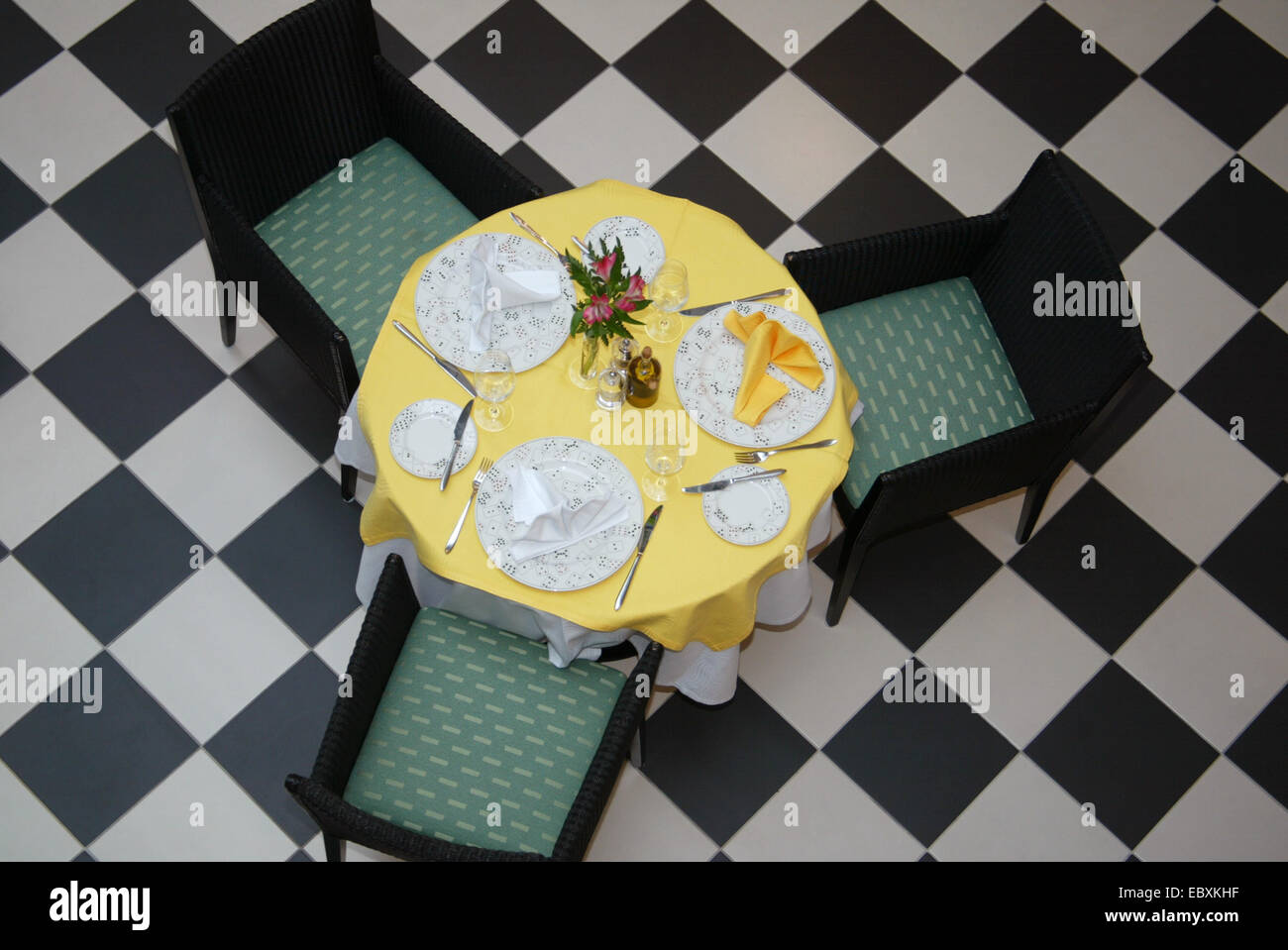 table in restaurant Stock Photo - Alamy