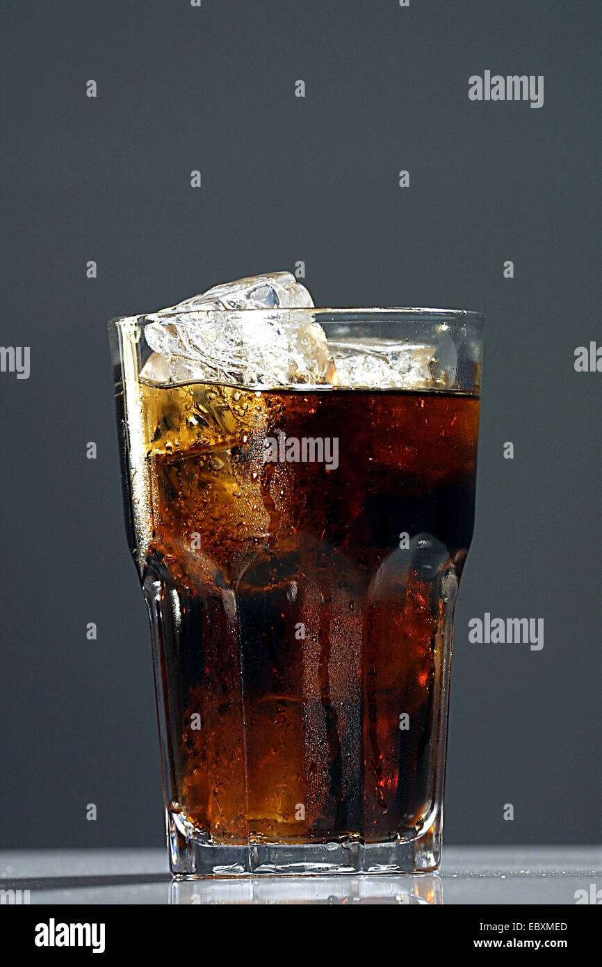 softdrink, glass of coke with ice, Coke Stock Photo - Alamy