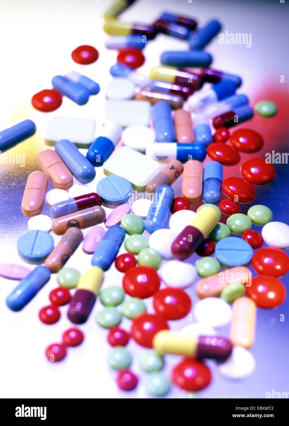 medicin, different kinds of pills Stock Photo - Alamy