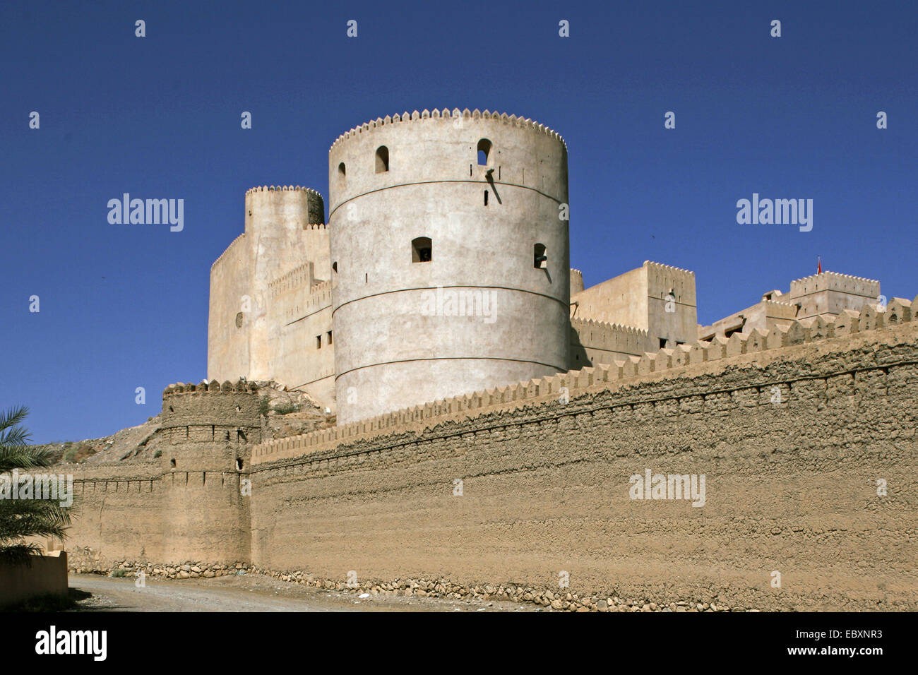 Rustaq fort oman tower hi-res stock photography and images - Alamy