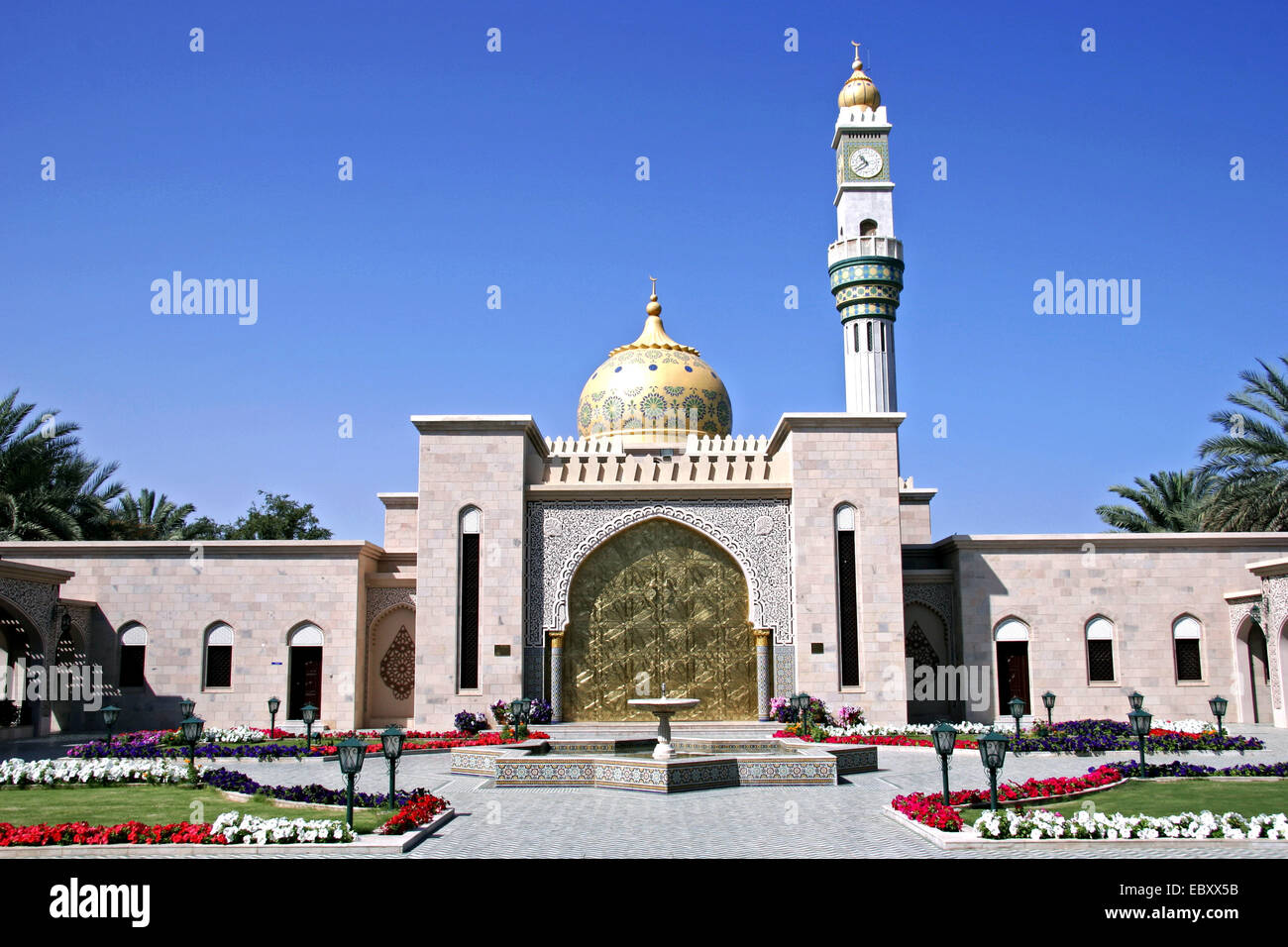 Zawawi mosque muscat oman hi-res stock photography and images - Alamy