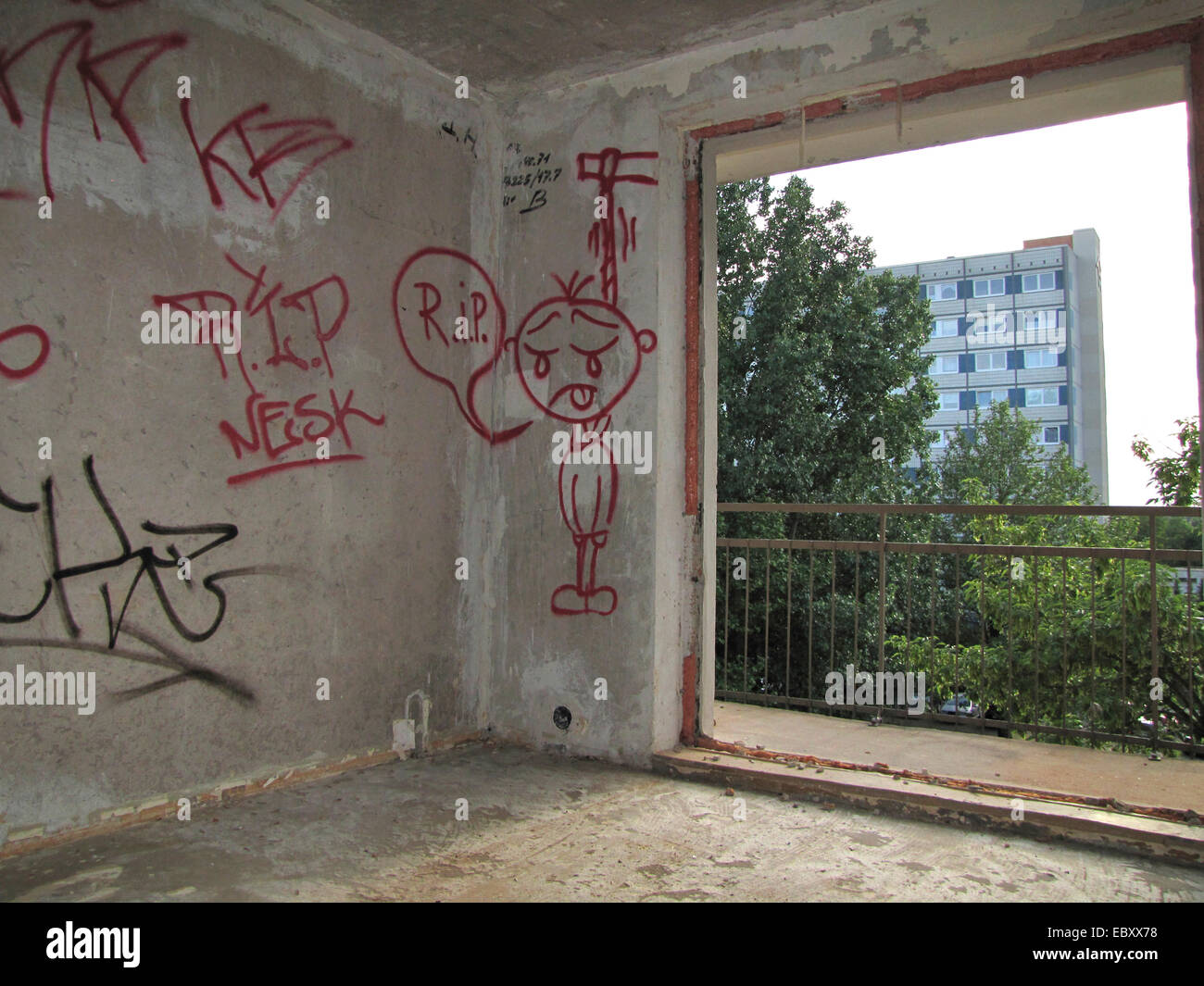 Run down areas hi-res stock photography and images - Alamy