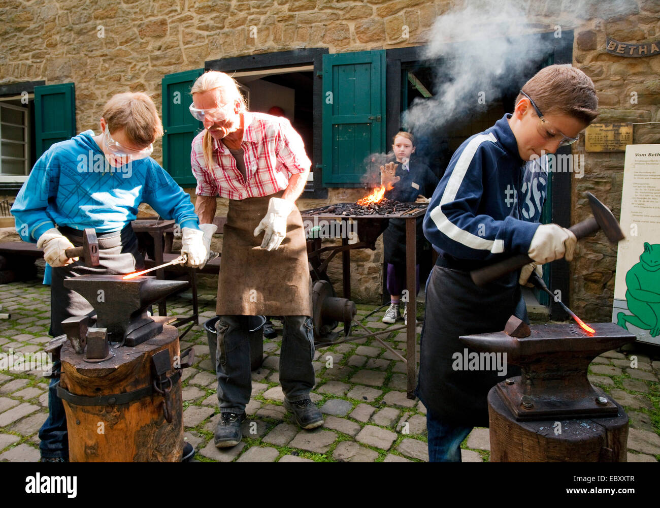Blacksmith hi-res stock photography and images - Alamy