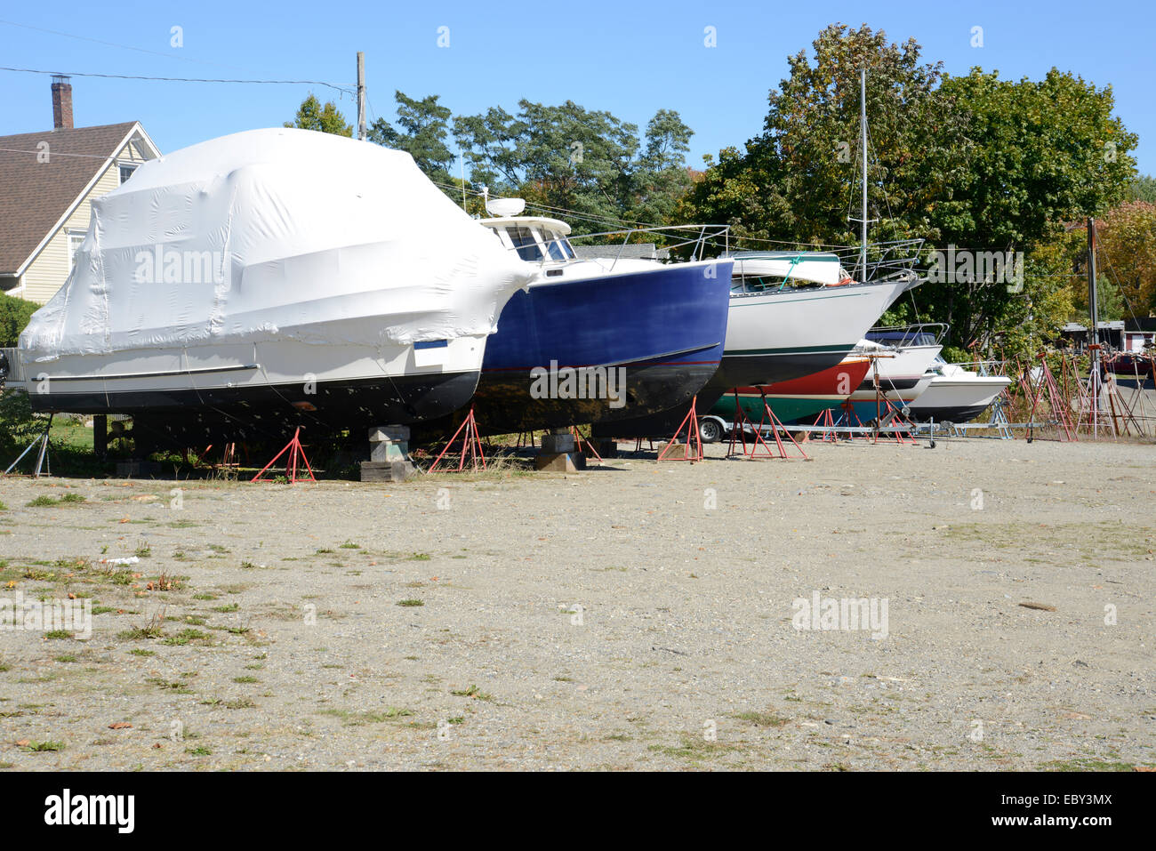 Covered dry dock hi-res stock photography and images - Alamy