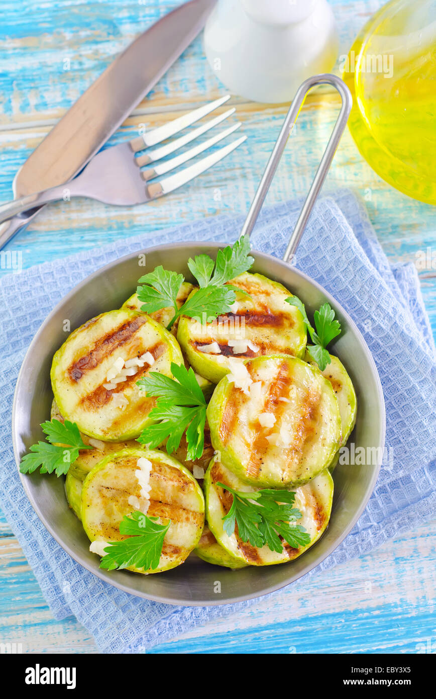 Fried marrow hi-res stock photography and images - Alamy