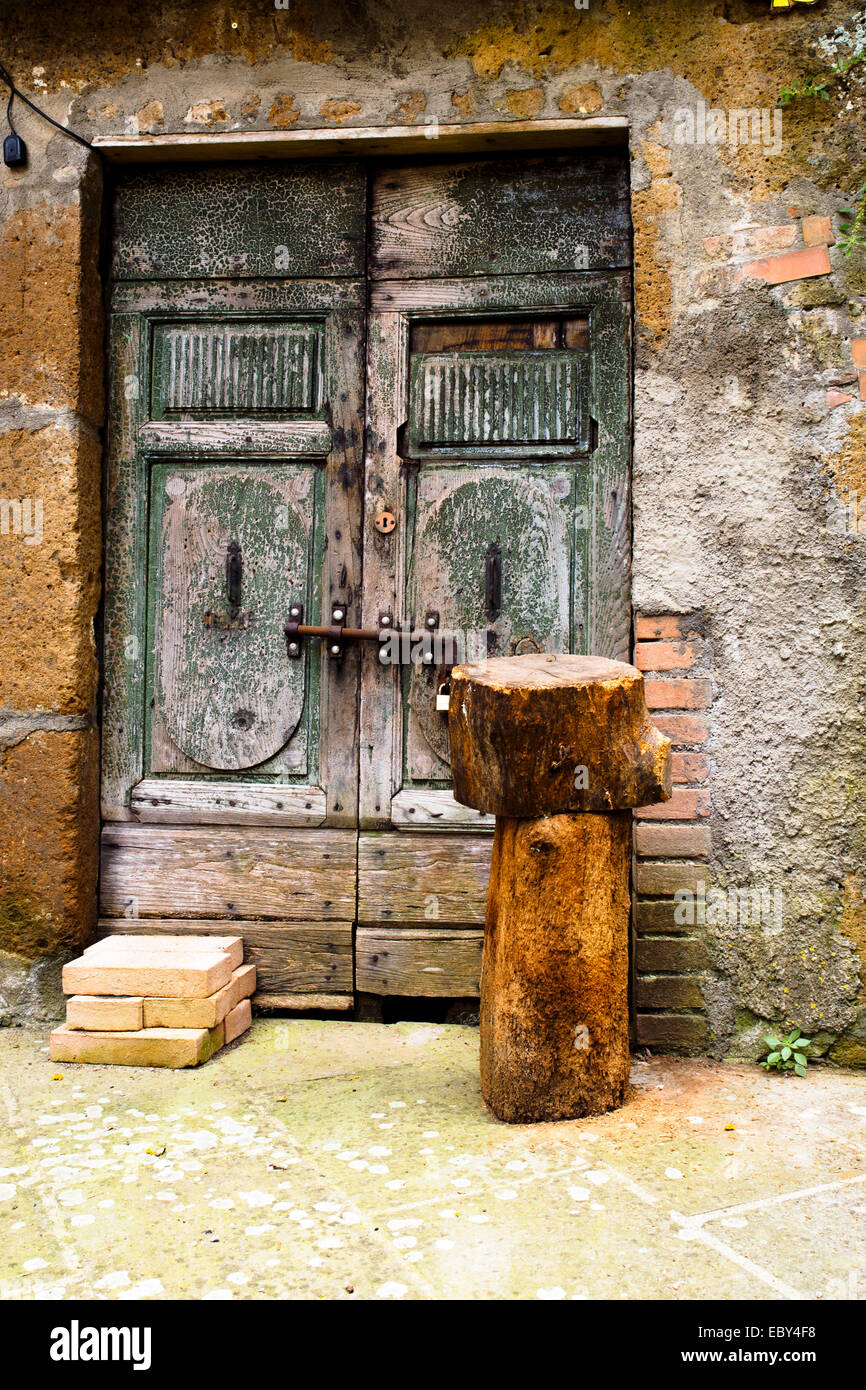 Tufo italy hi-res stock photography and images - Alamy