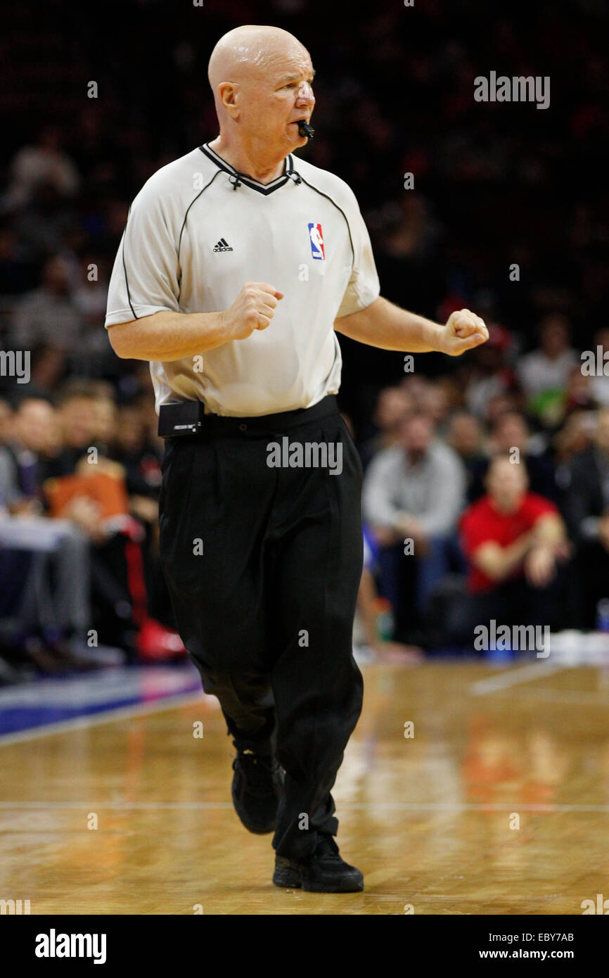 November 24, 2014: Referee Joe Crawford (17) in action during the NBA ...