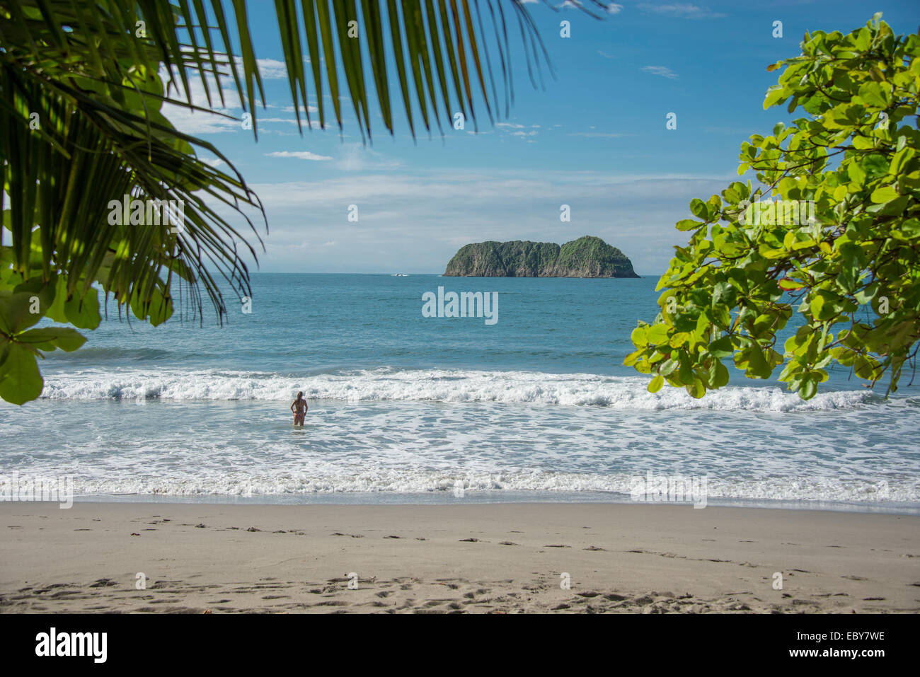 Woman costa rica hi-res stock photography and images - Alamy