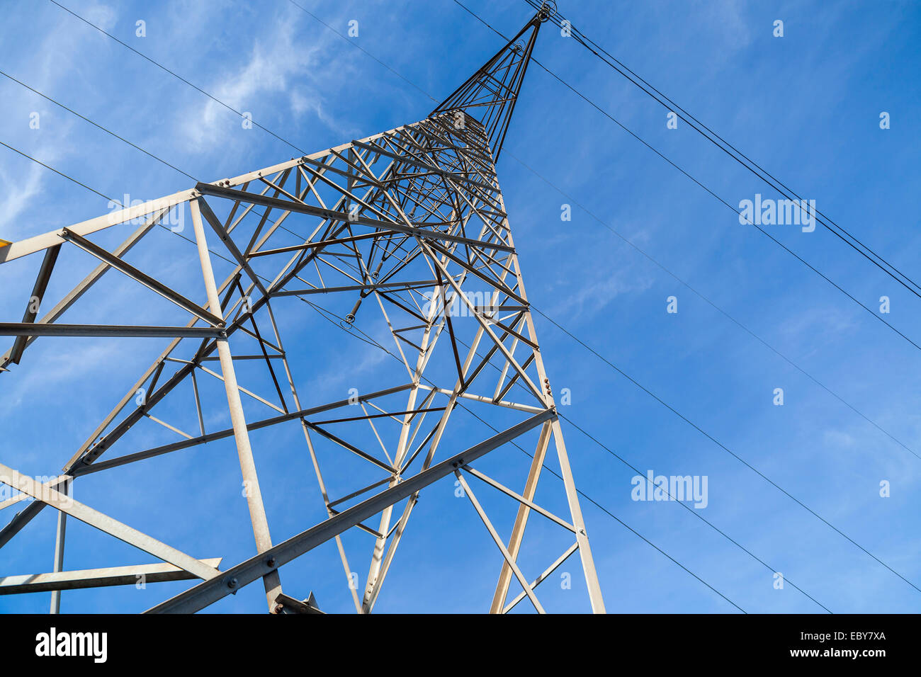 Electricity pylon cable hi-res stock photography and images - Alamy