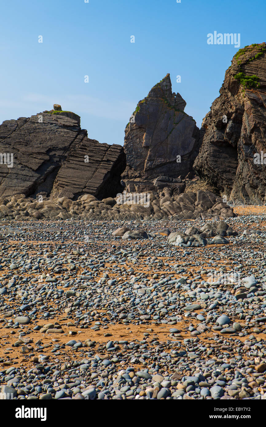 Jagged rocks along the North Devon coastline Stock Photo - Alamy
