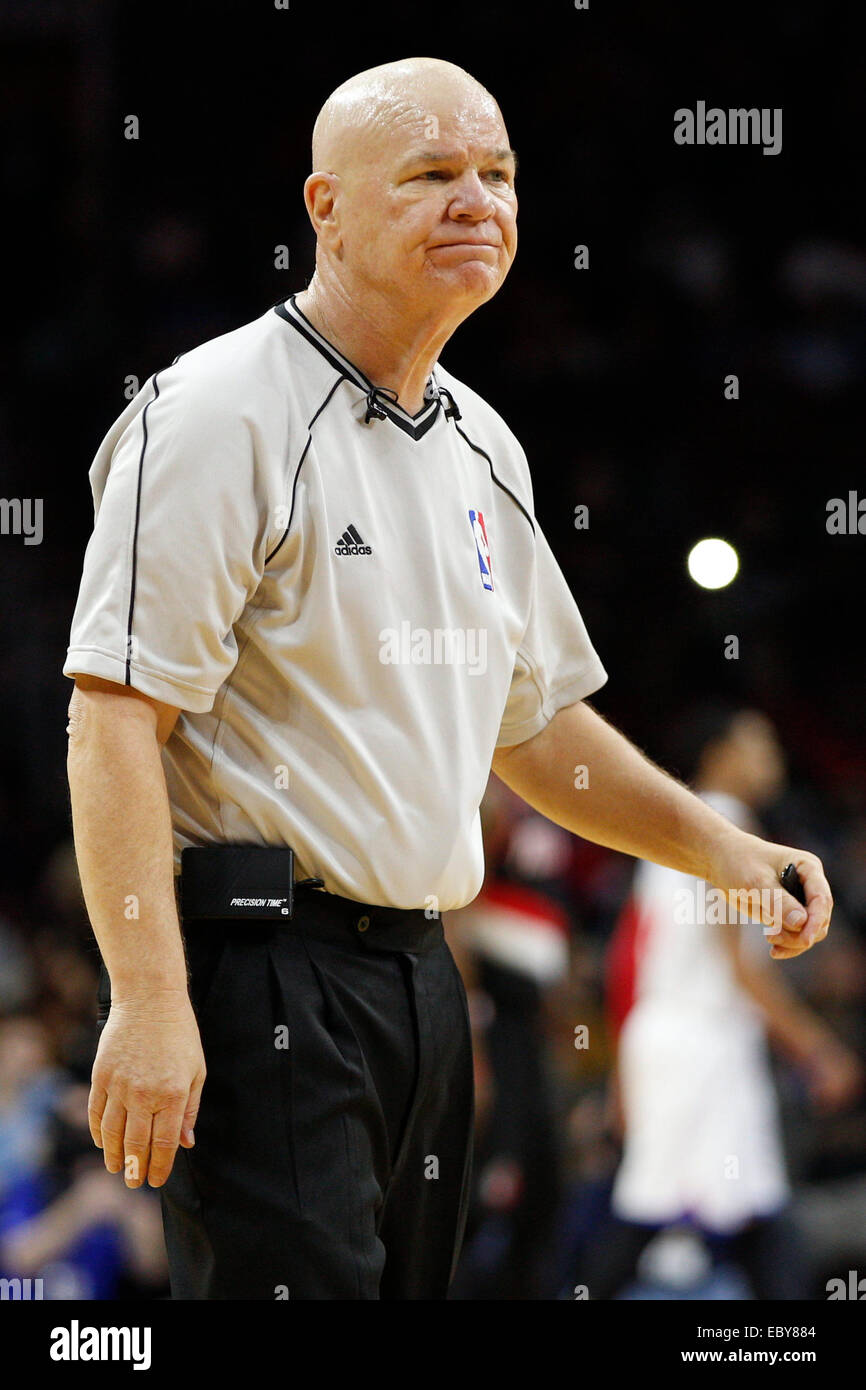 November 24, 2014: Referee Joe Crawford (17) in action during the NBA ...