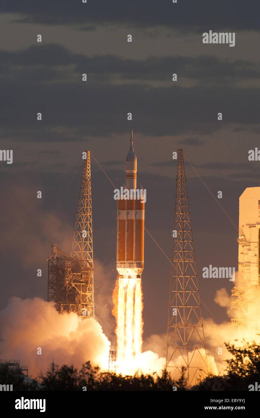 Cape Canaveral Usa 05th Dec 2014 Nasas Orion Spacecraft Mounted