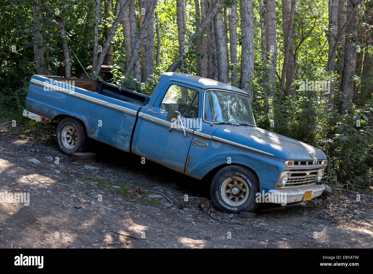 Left behind hi-res stock photography and images - Alamy