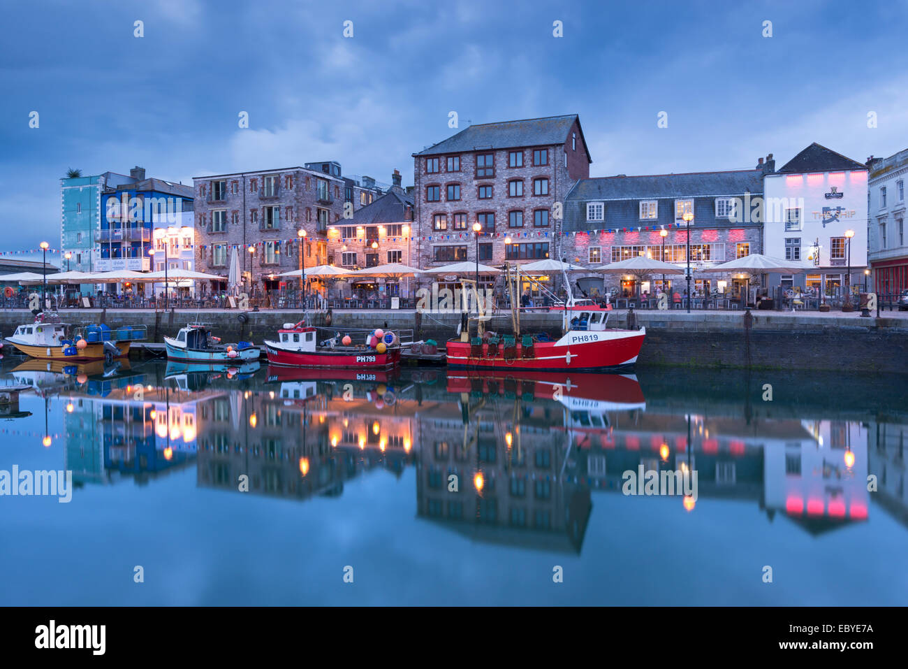 Devon harbour hi-res stock photography and images - Alamy