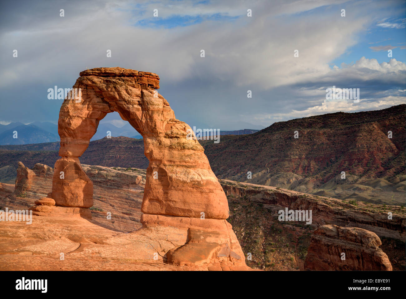 Delicate arch formation arches national park hi-res stock photography ...