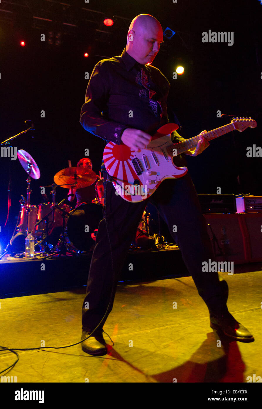Billy lead singer smashing pumpkins hi-res stock photography and images ...