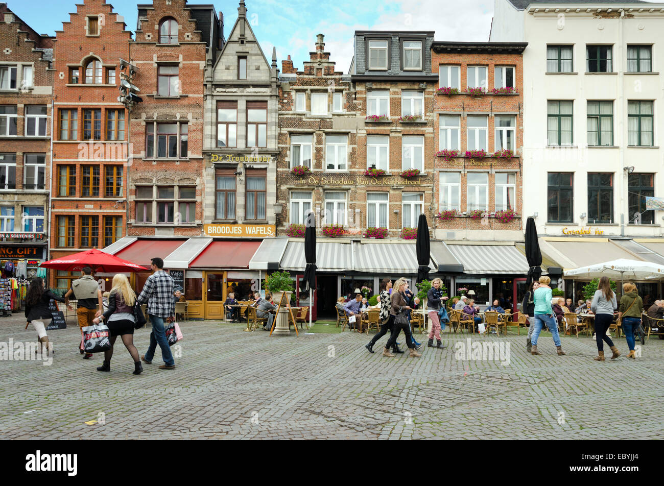 ANTWERP, BELGIUM - OCTOBER 26: Unidentified people in the historic city ...
