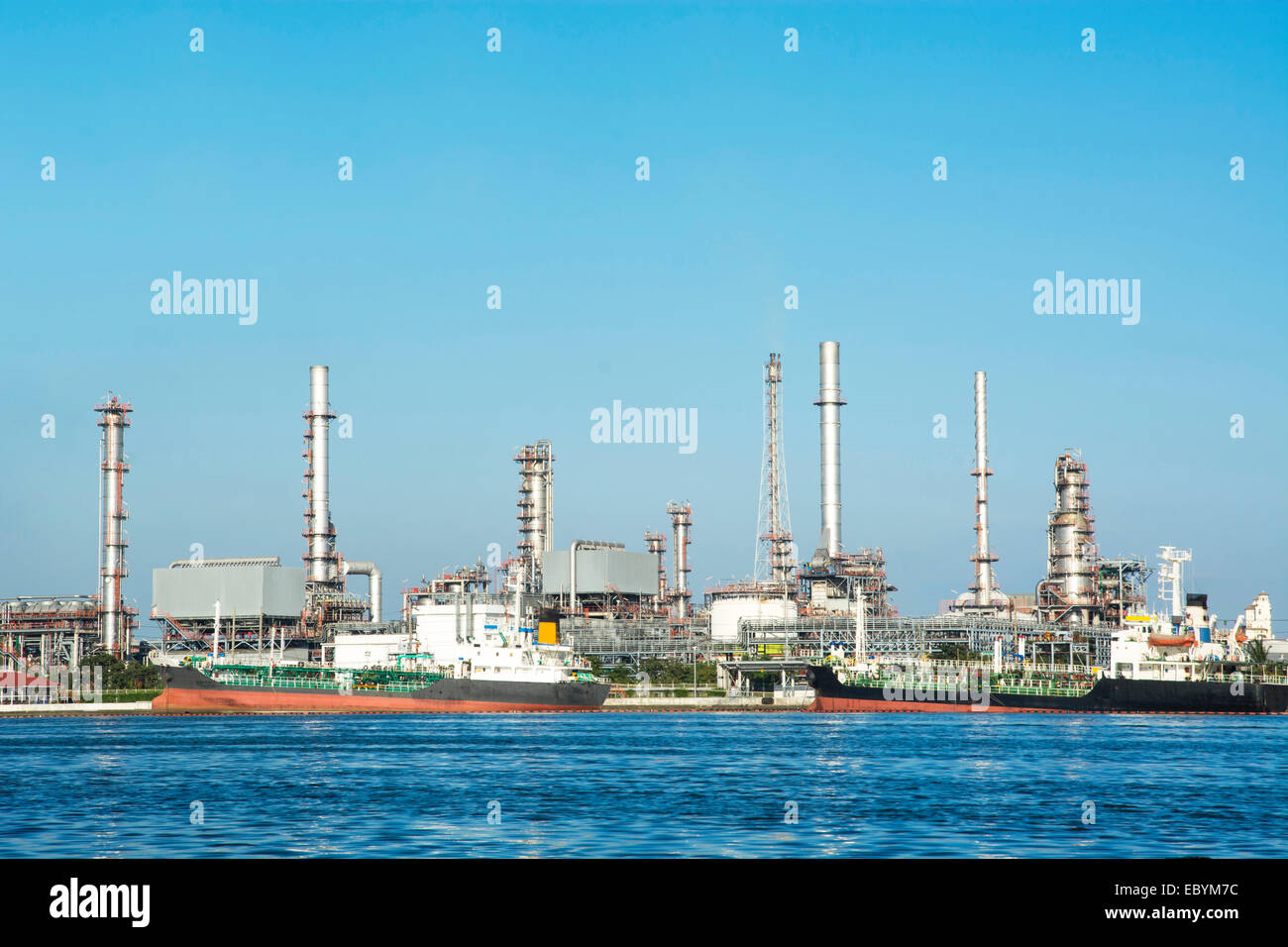 Refinery day hi-res stock photography and images - Alamy