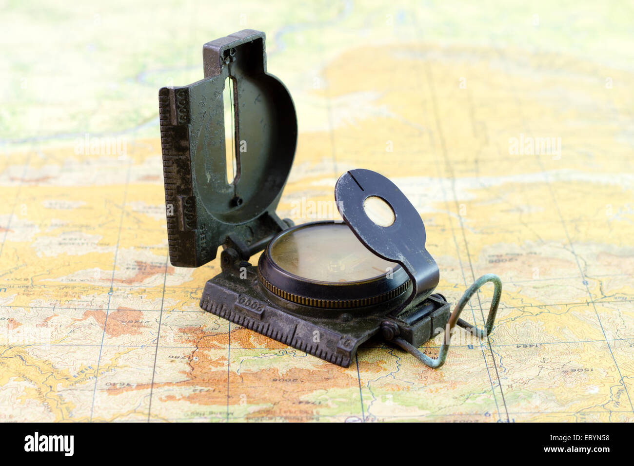 Military arrow symbol hi-res stock photography and images - Alamy